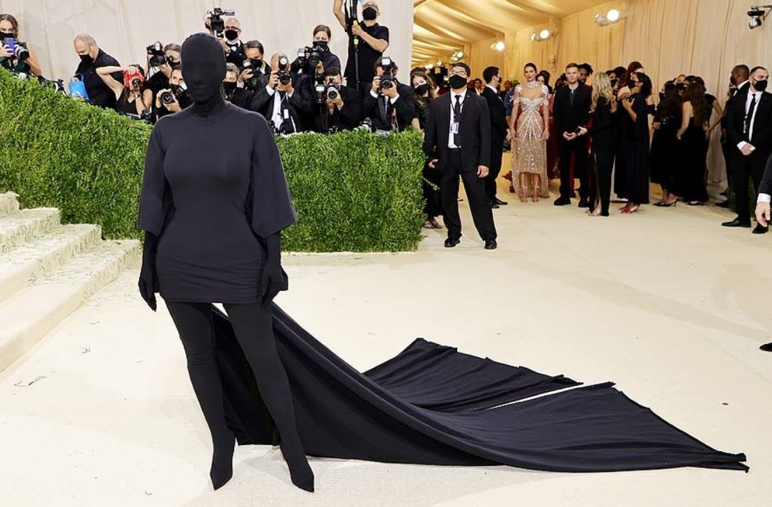 Kim Kardashian - Gala MET 2021 - Foto 18 de 34