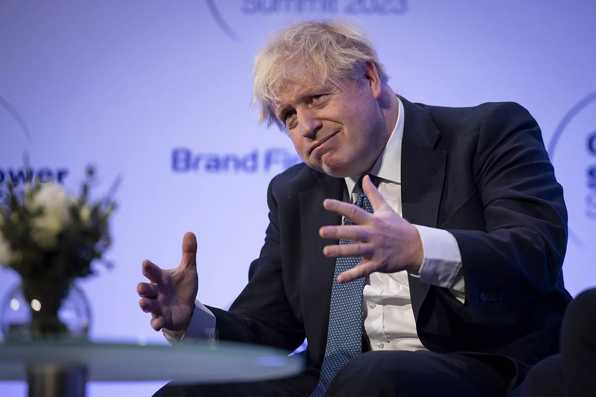 Boris Johnson nomina a su padre para el título honorífico de "caballero"