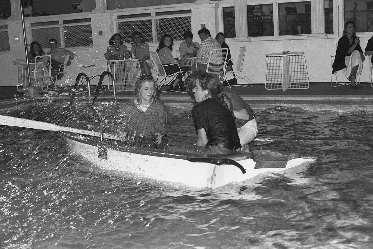 Mafia y glamour en las discotecas más 'pijas' del Madrid de los 80: "En ...