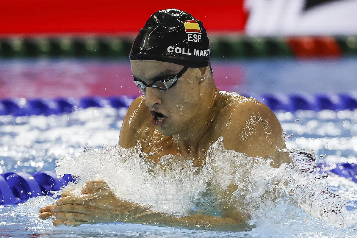 Carles Coll nada a ritmo de récord mundial la mitad de la final de 200 ...