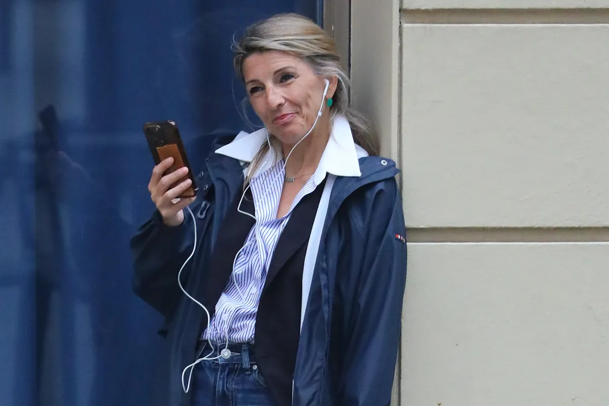 Yolanda Díaz, una vice 'súper chula' de tiendas por Fuencarral | Famosos