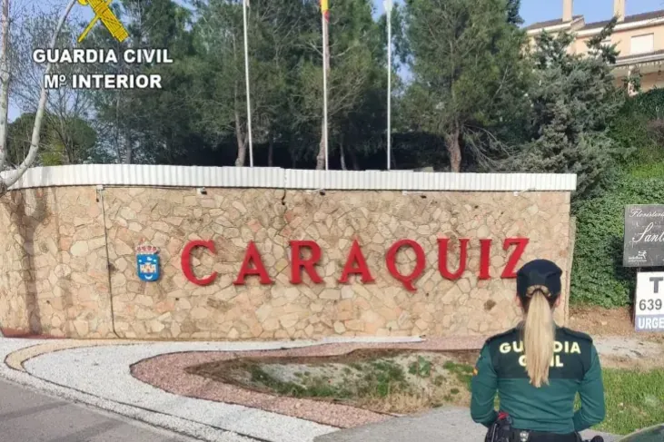 Un menor pierde un brazo al intentar agarrarse a una cuerda tras ser ...