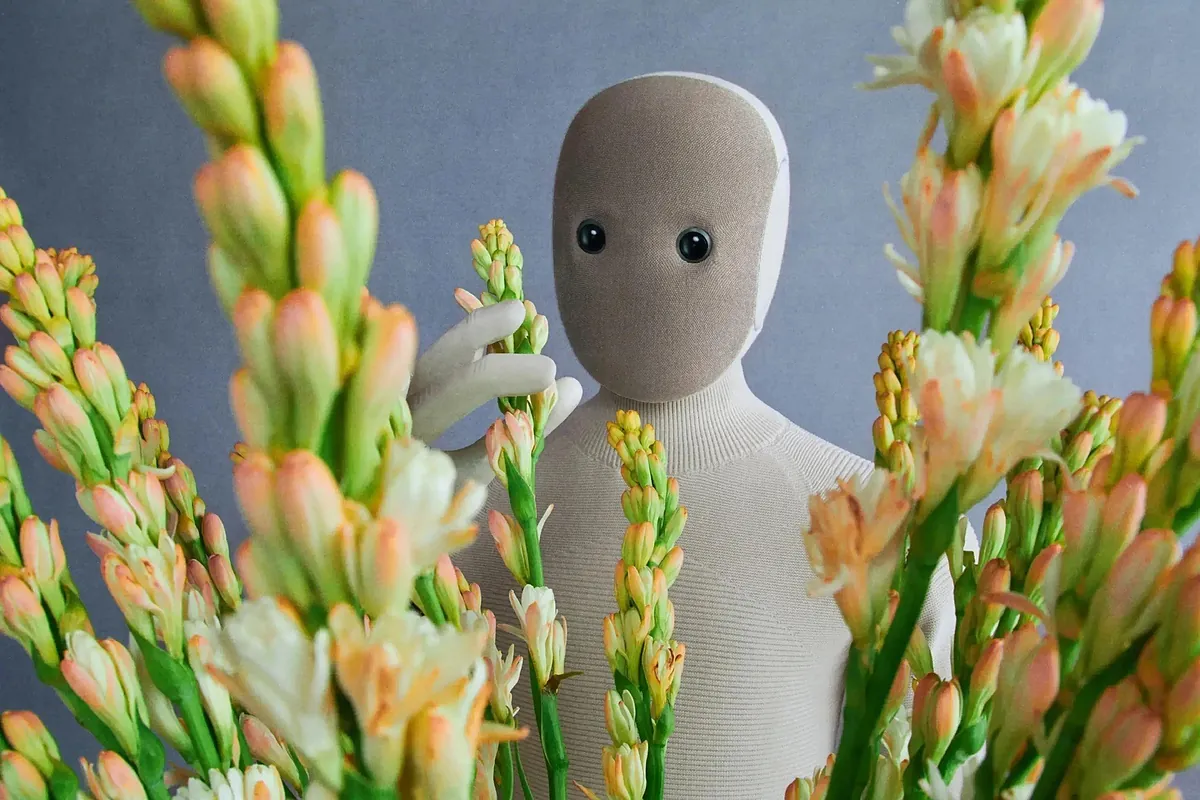 Neo, el primer robot humanoide que podrás tener en casa | Innovación