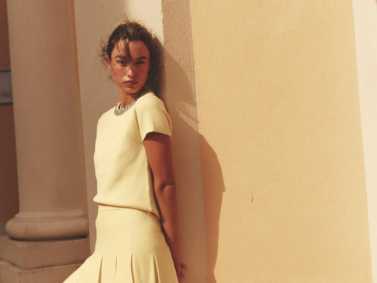 Adiós al estampado: 8 conjuntos monocolor de Zara y Sfera que se ...